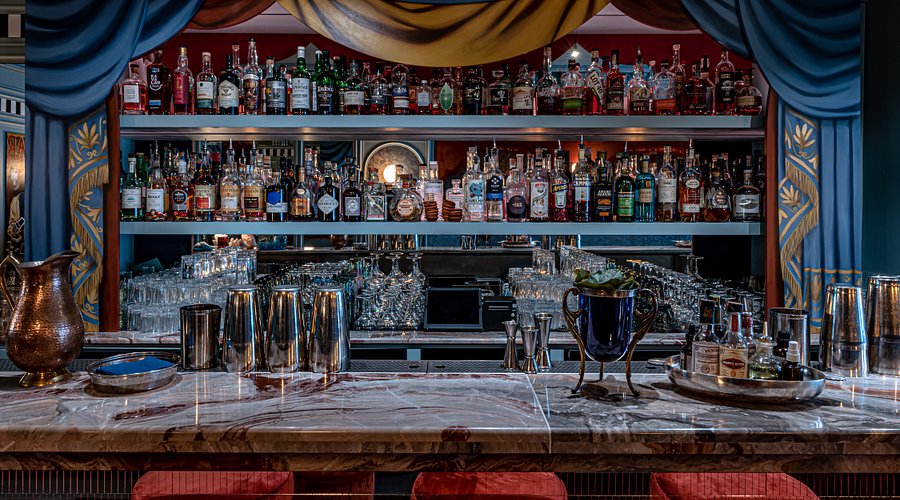 The Best Cocktail Bars in Paris